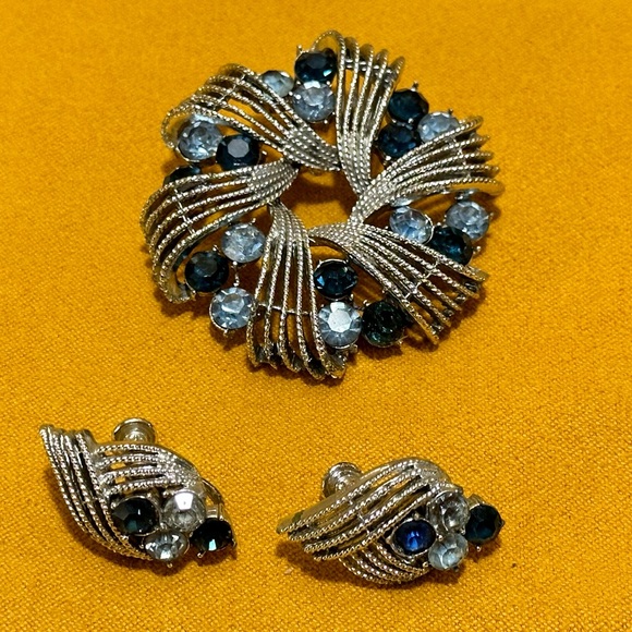 Jewelry | Vintage Coro Jewelry Set | Poshmark